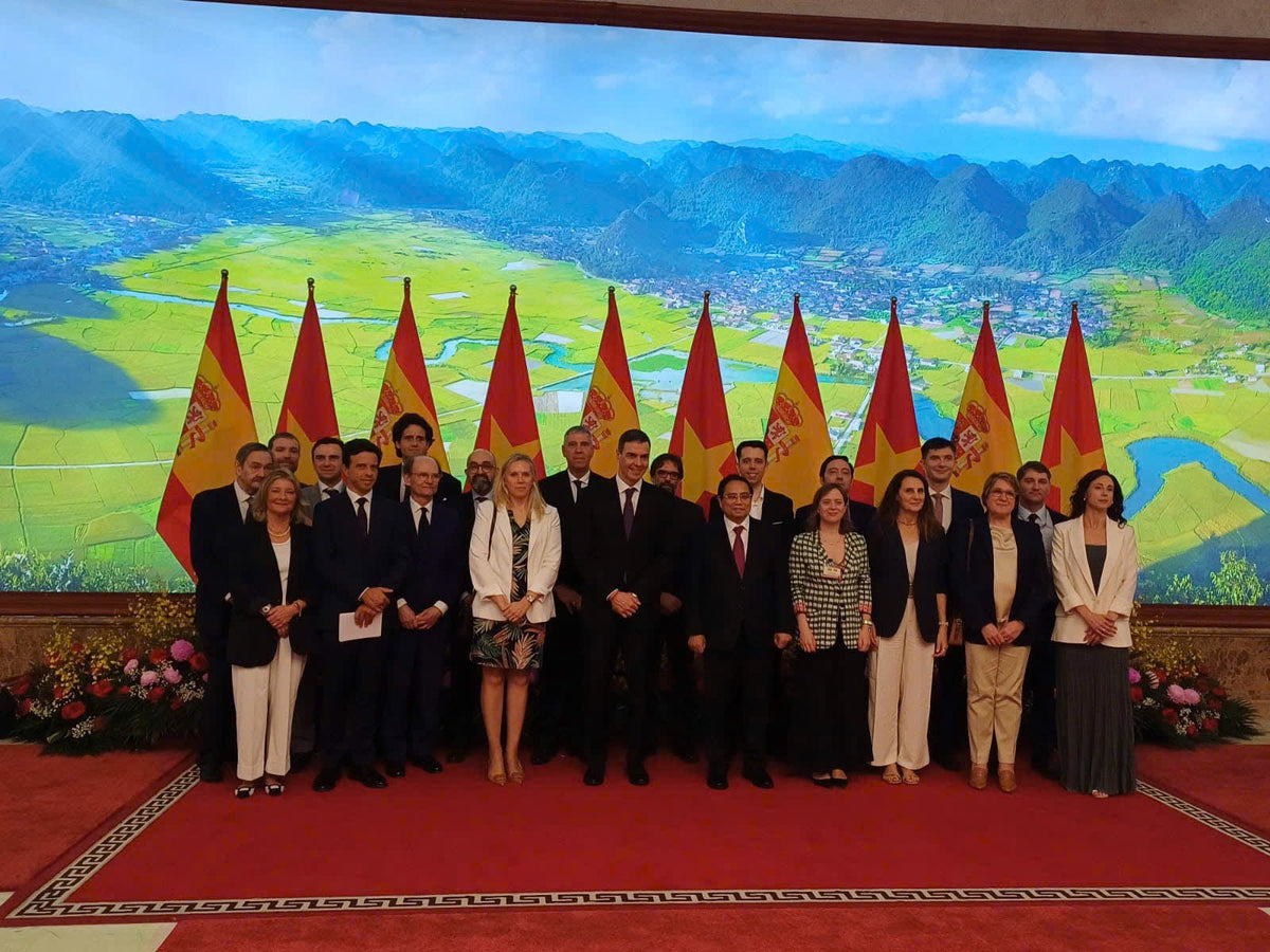 PREMO & Spain’s Prime Minister Pedro Sánchez Unite at Vietnam–Spain Bu